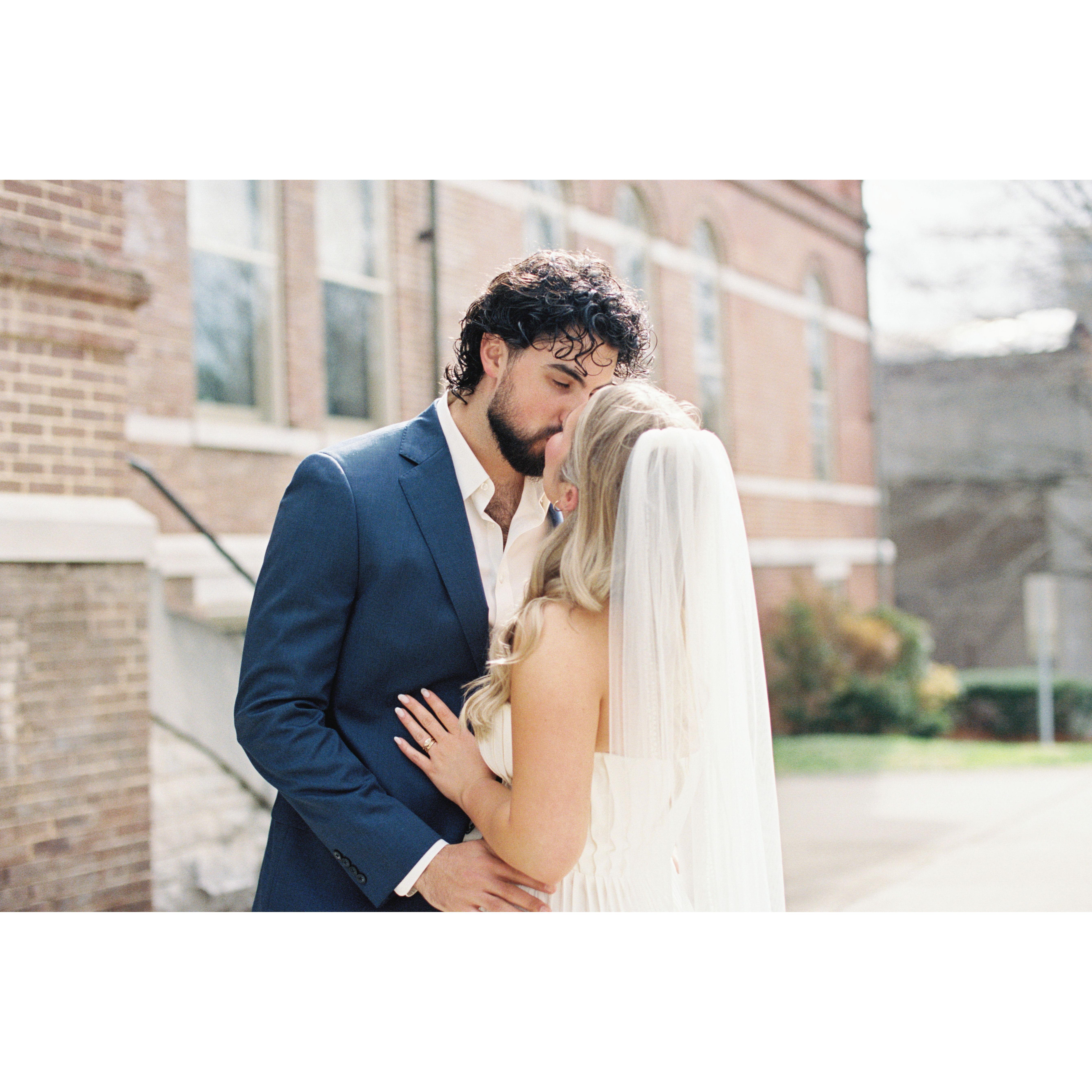 Lydia Olson and Dane Farrow's Wedding Website