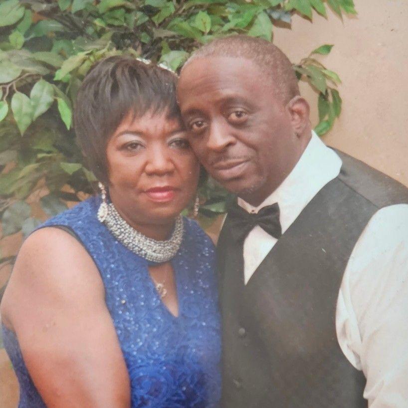 Peggy Blue and Lee Diggs' Wedding Website