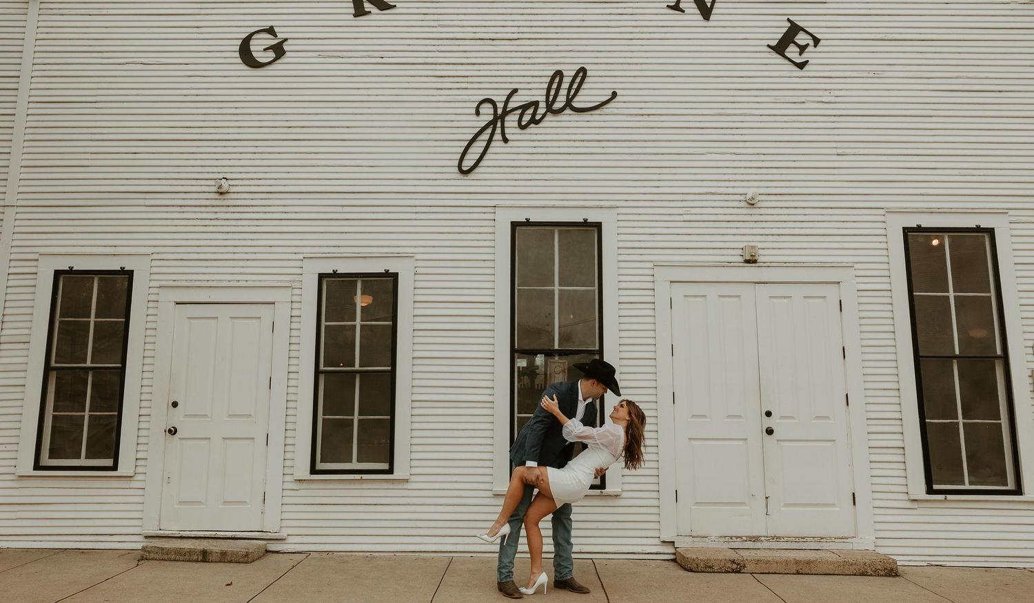 Taylor Brooke Spurlock and William Blake Greeves' Wedding Website