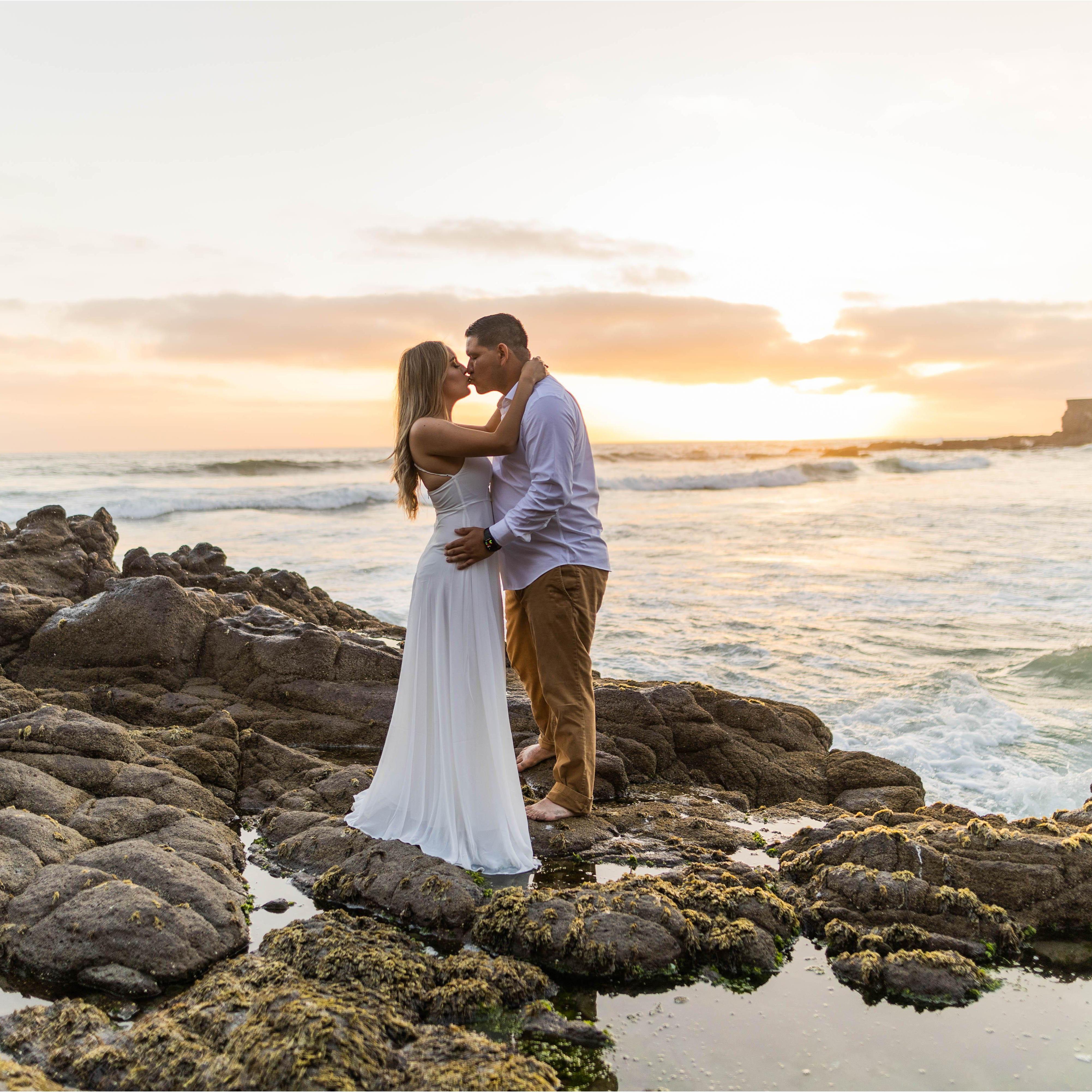 Leslie Villegas and Alexis Fonseca's Wedding Website