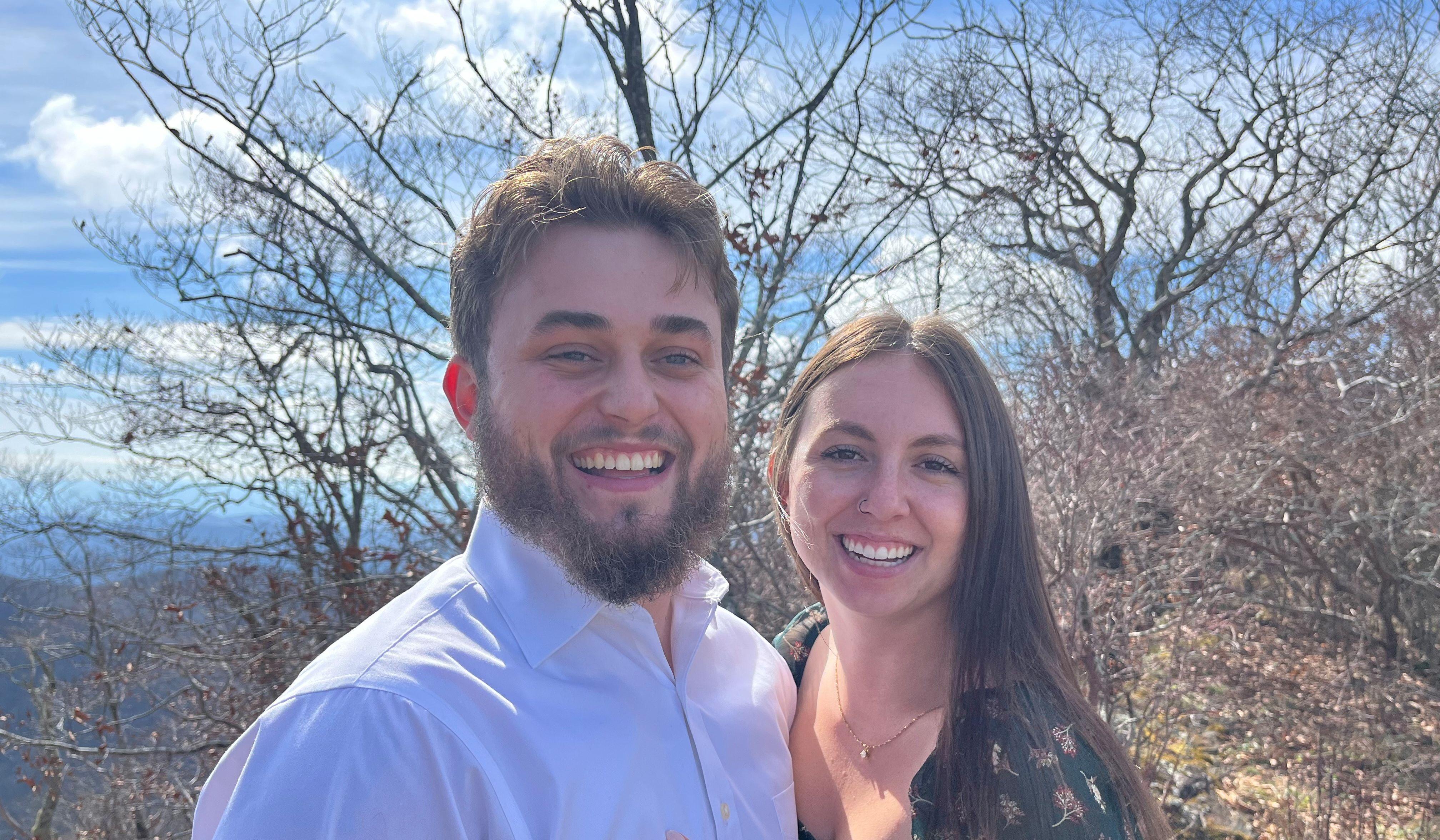 MacKenzie Nolan and Del Bradshaw's Wedding Website