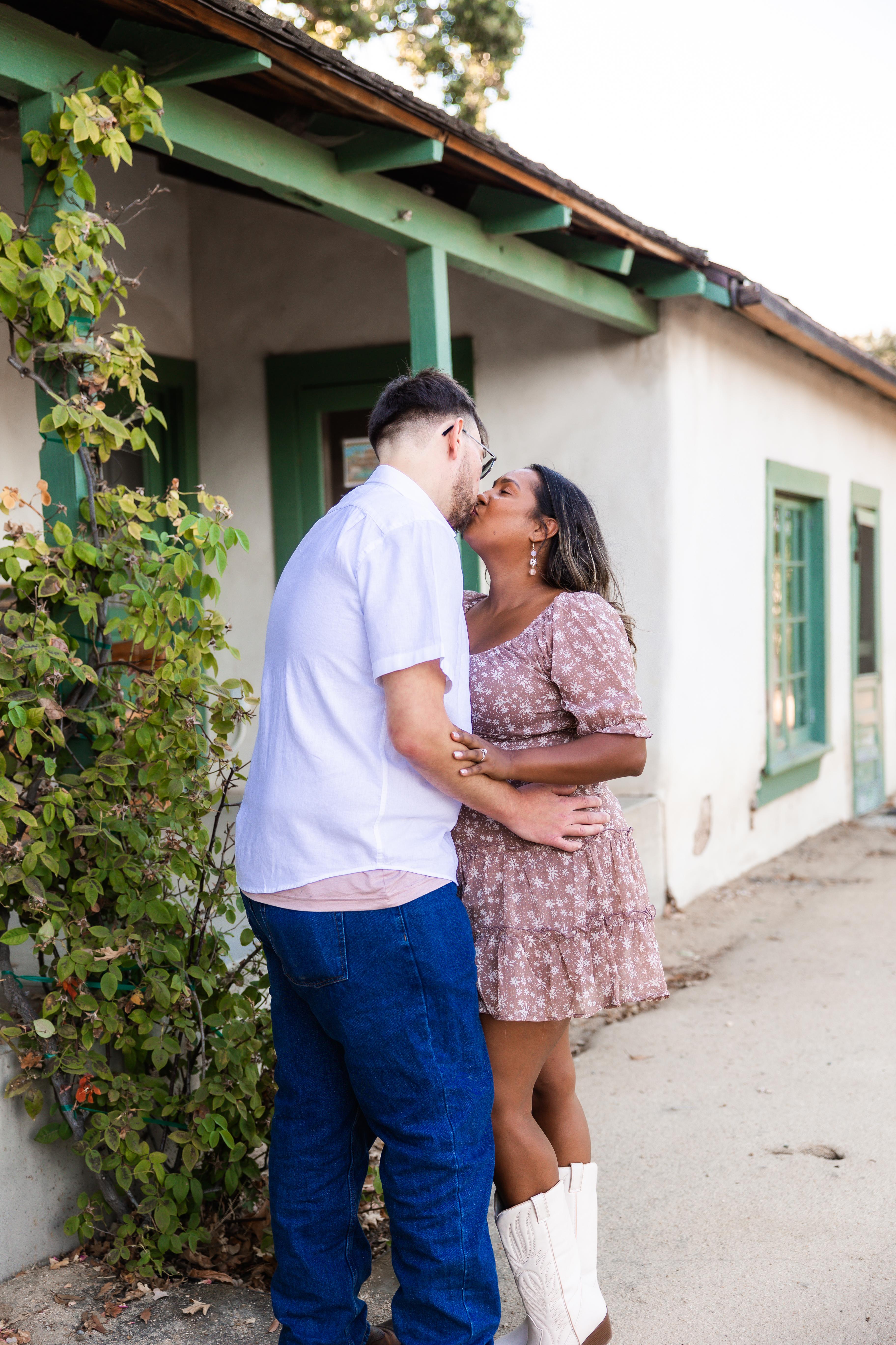 Roshell Shelton and Justen Jones' Wedding Website