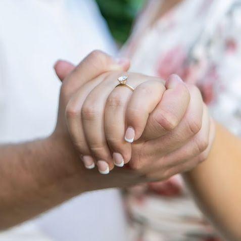 Gavin Snow and Aimee Hendricks' Wedding Website