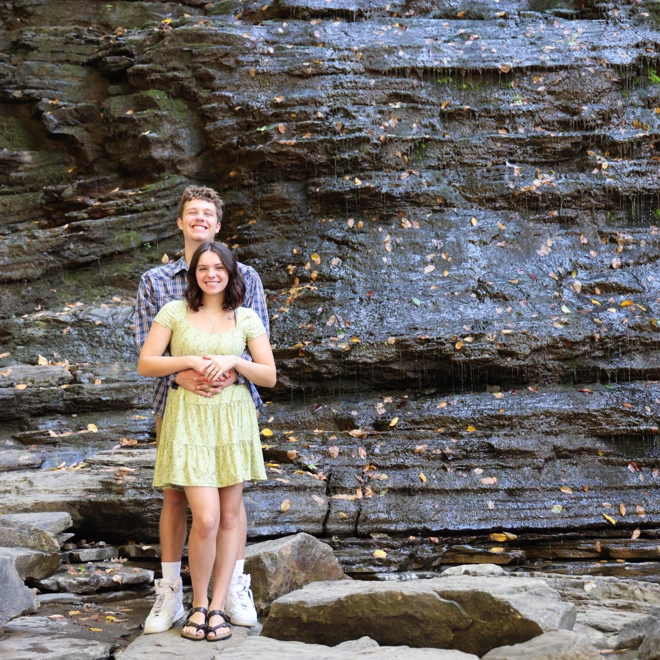 Elisabeth Gifford and Lochlan Griffith's Wedding Website