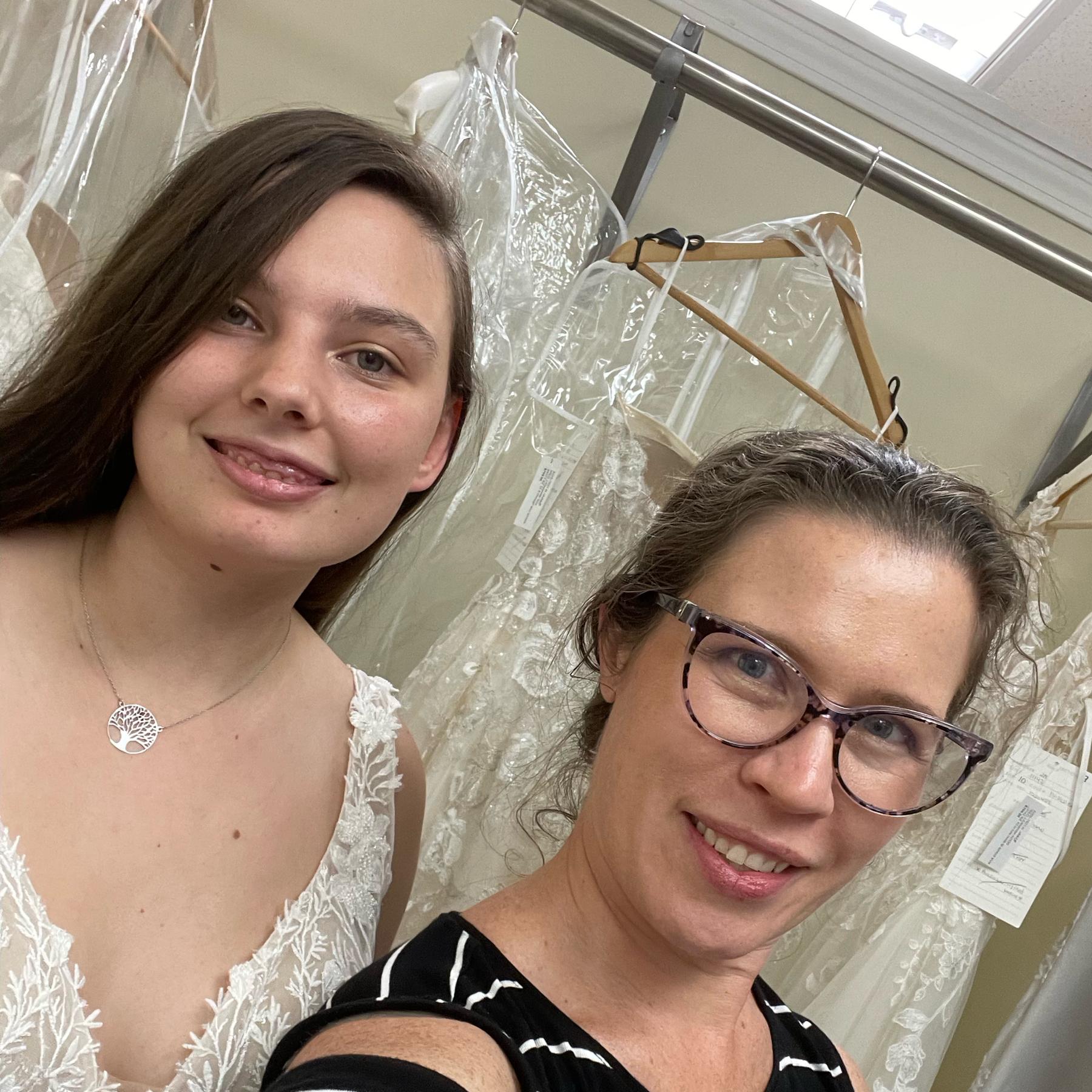 Cheyenne Panell and Brandon Holton's Wedding Website