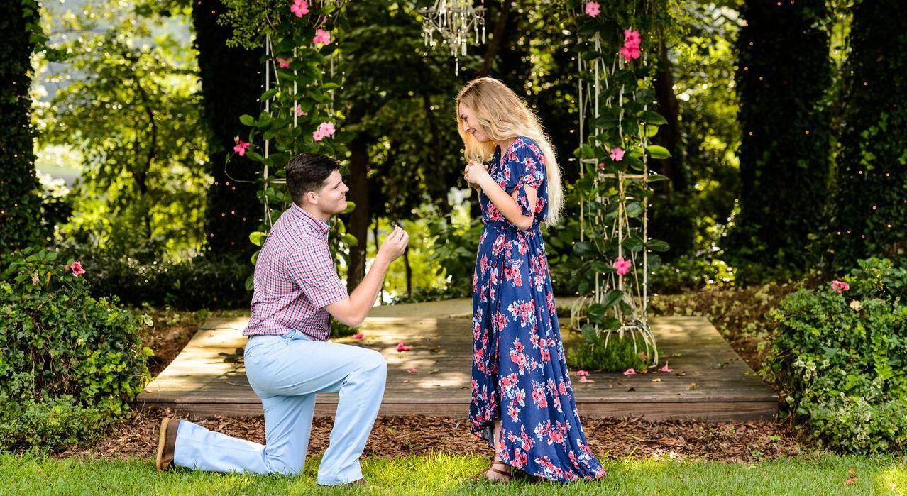 Allyson Sams and Kyle Floyd's Wedding Website