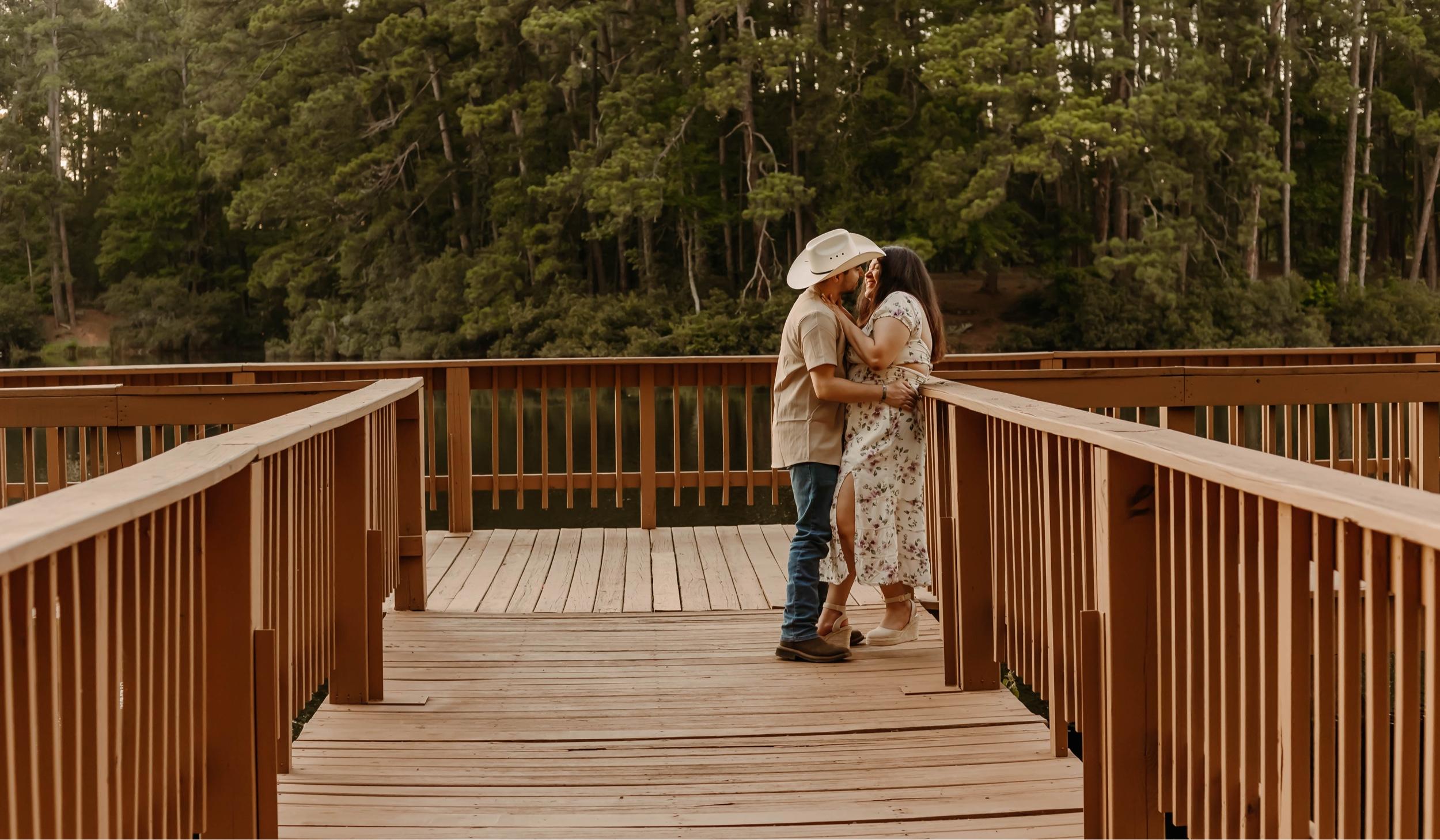 Analuisa De La Rocha and Scotty Coulter's Wedding Website