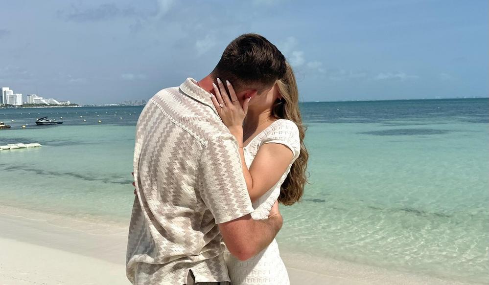 Kaitlyn Bumgarner and Joshua Gilliam's Wedding Website