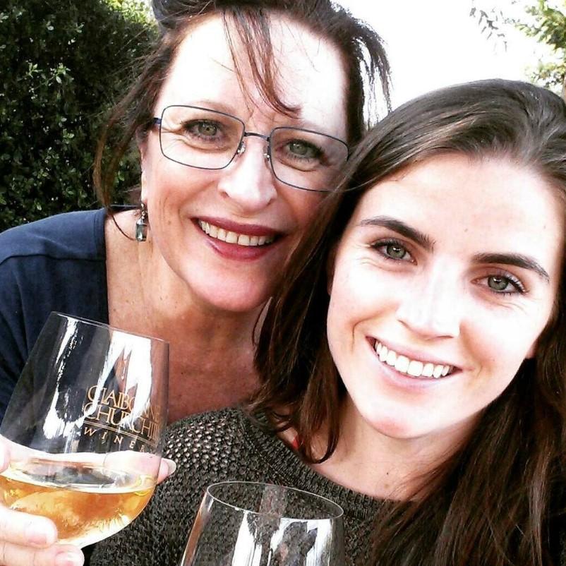 Elizabeth Hoyt and Jacob Dodd's Wedding Website