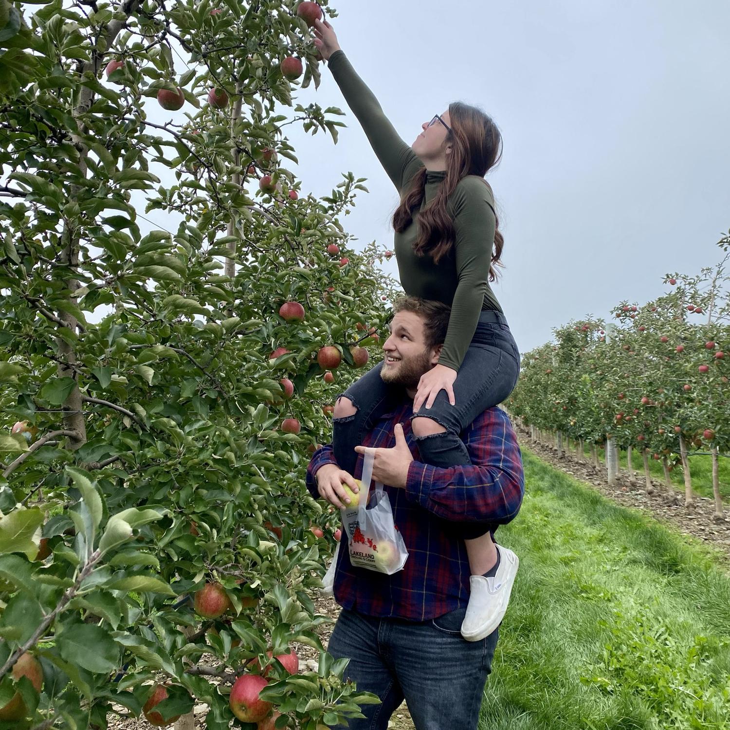 Caitlyn Janulis and Anthony Tirado's Wedding Website