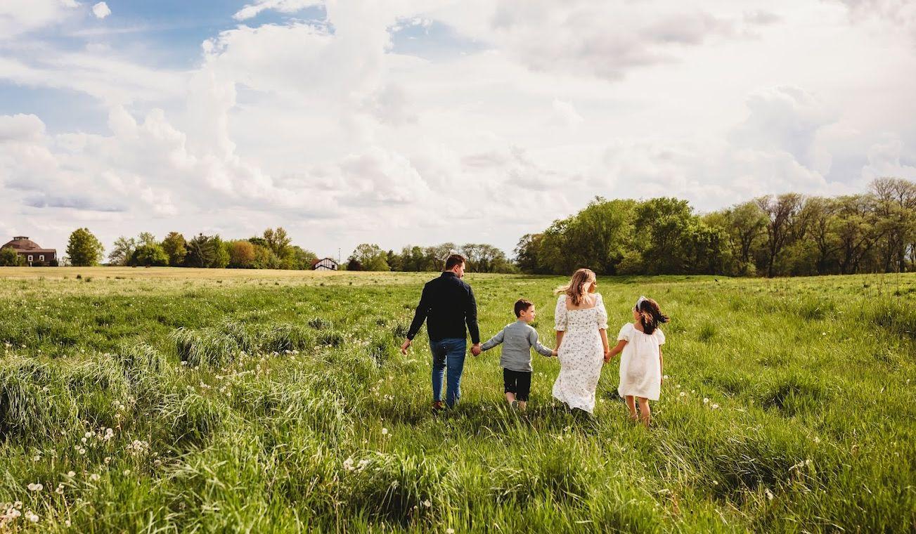 Lauren Hampson and Zach Nelson's Wedding Website