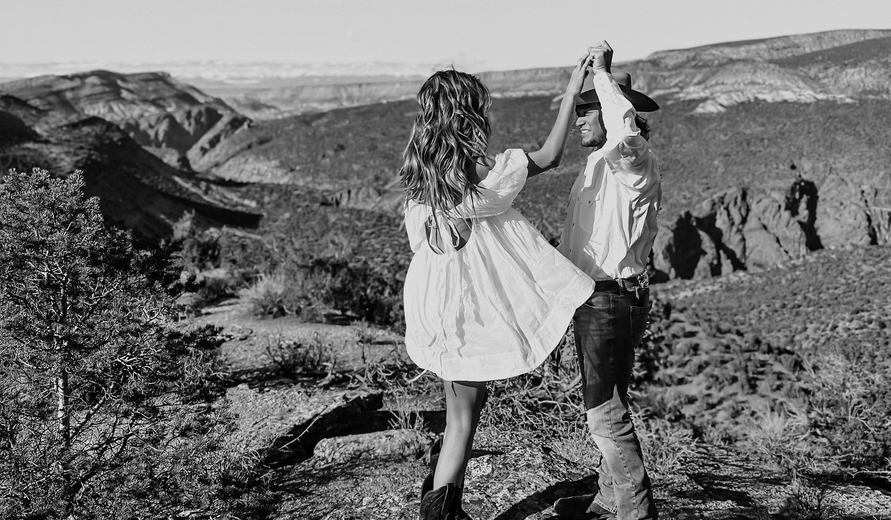 Kelsie Muntz and Taylor Crampton's Wedding Website