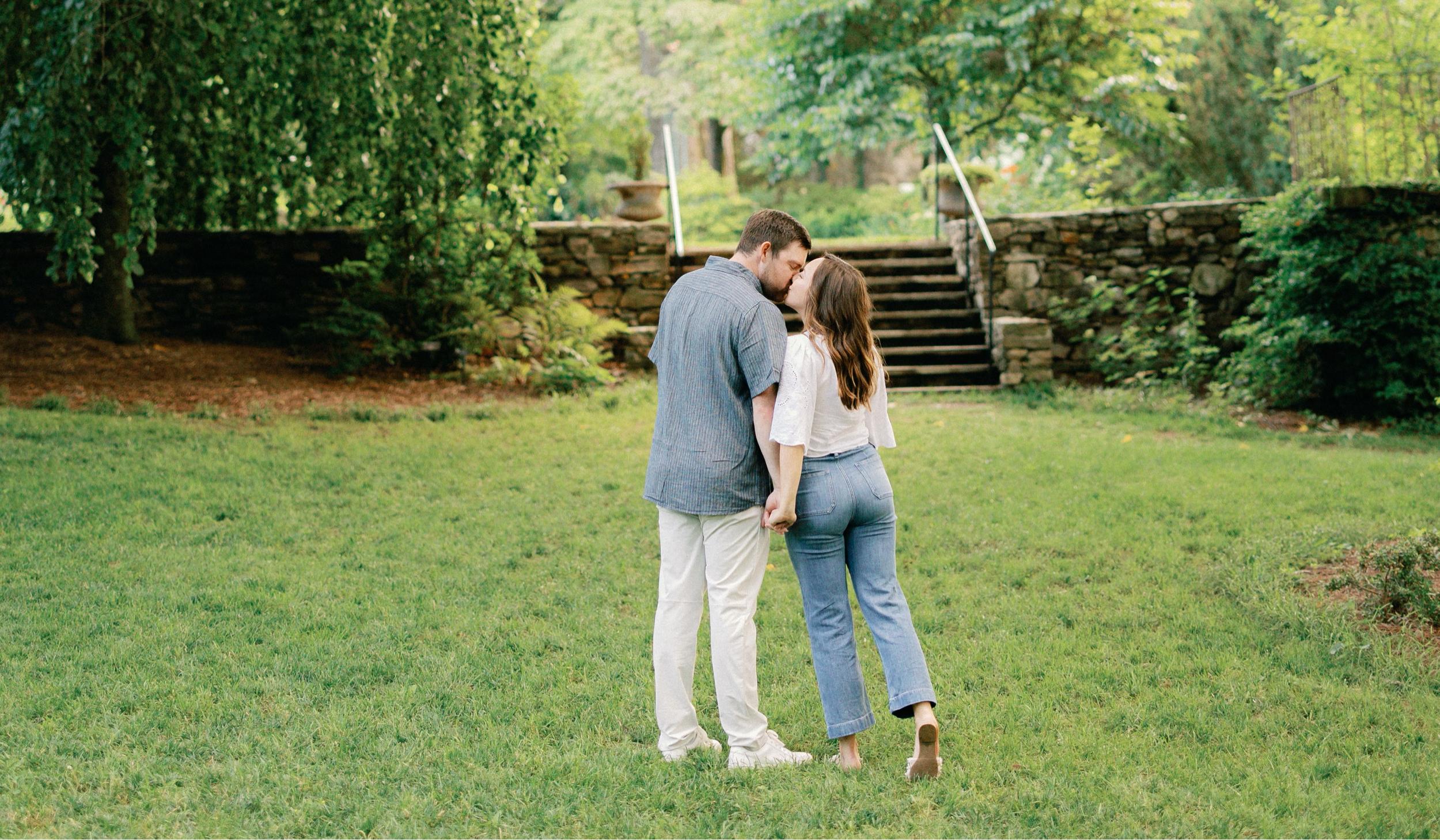 Emily Pratt and Brandon Tubbs' Wedding Website