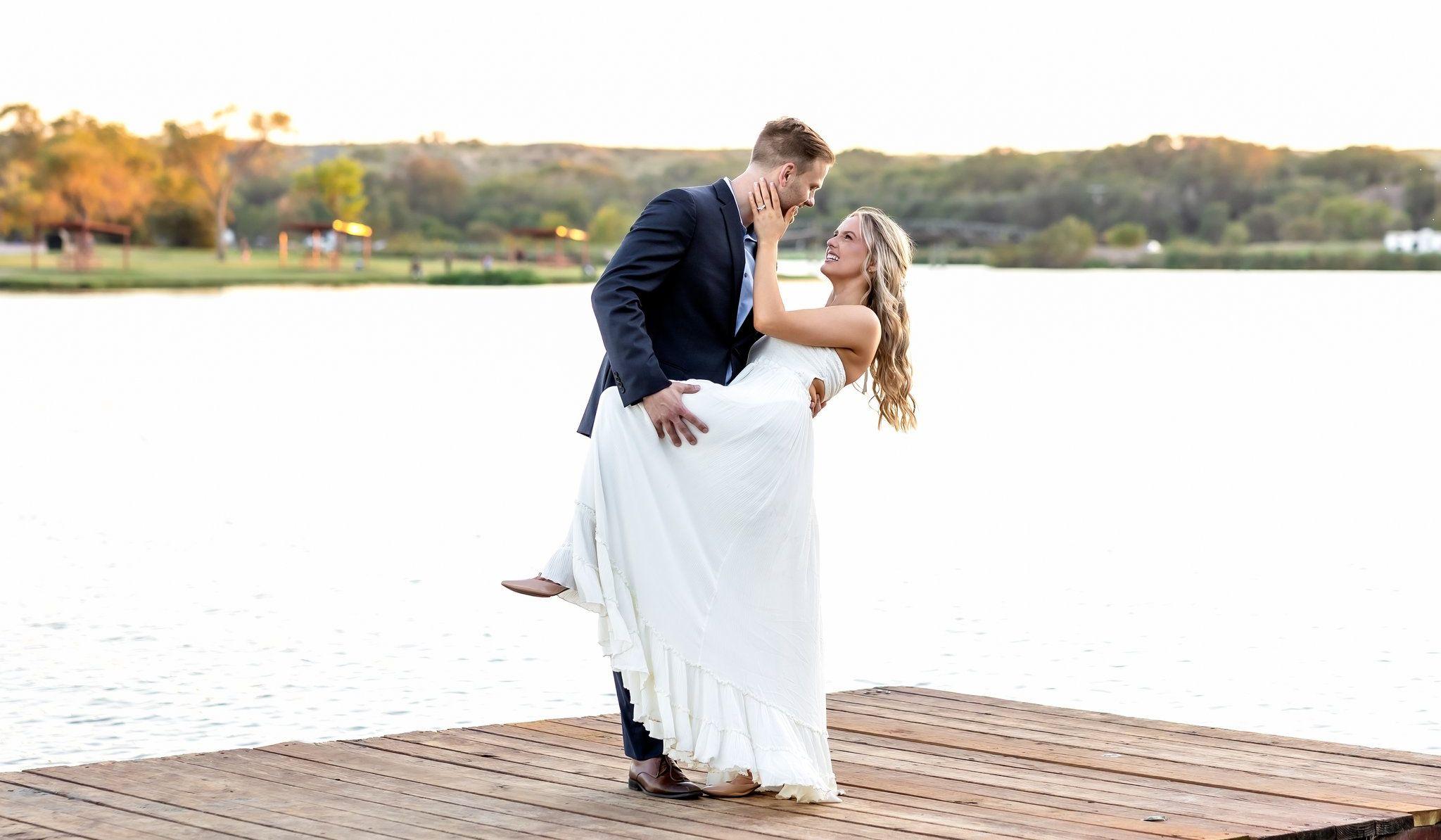 Danielle Munstedt and Sam Vanderpool's Wedding Website