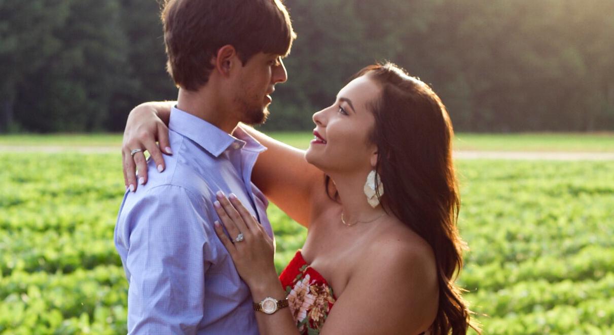 Halley Singletary and Dylan Anderson's Wedding Website