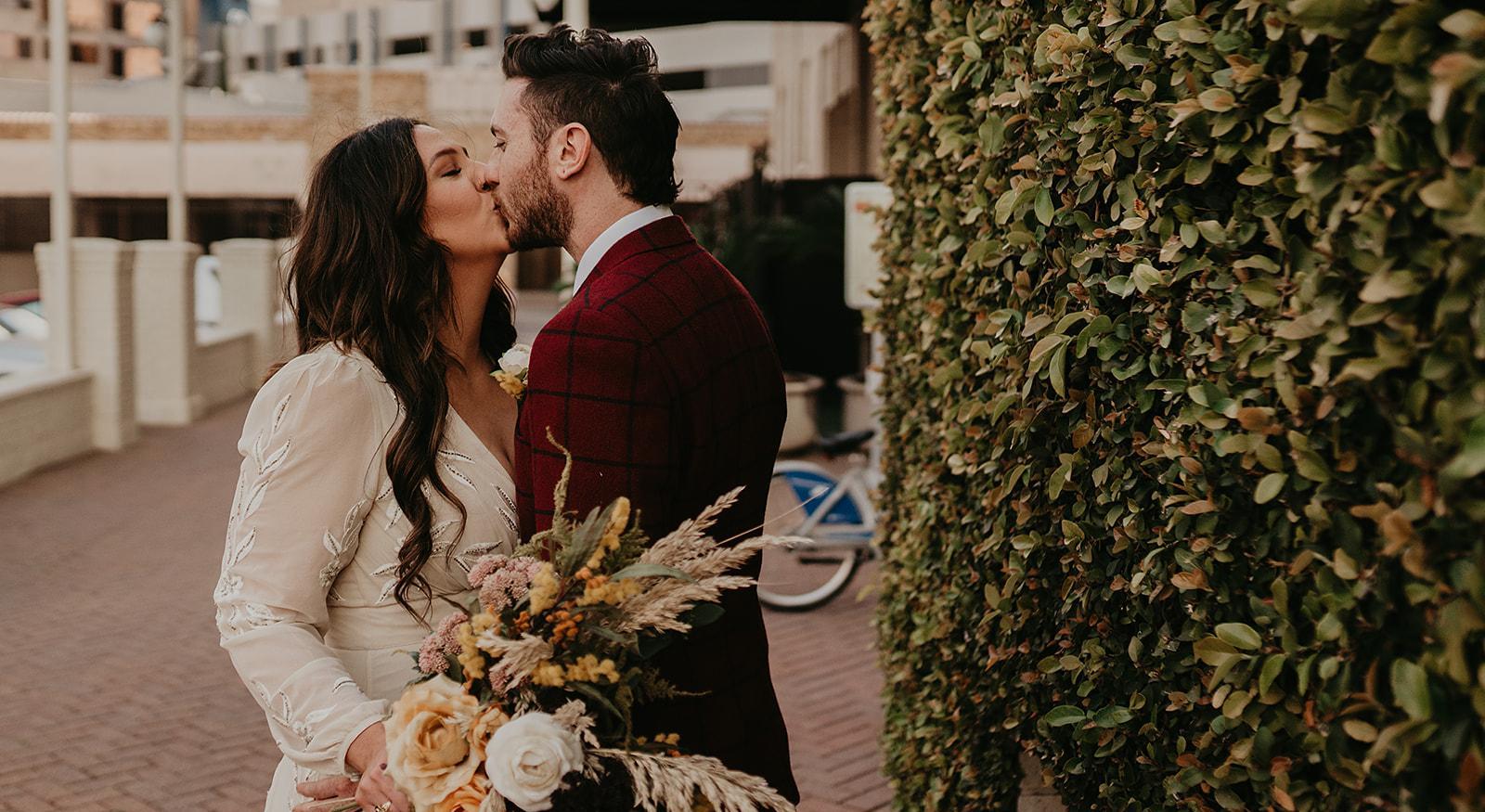 Erica Rousseau-Roche and Kyle Roche's Wedding Website