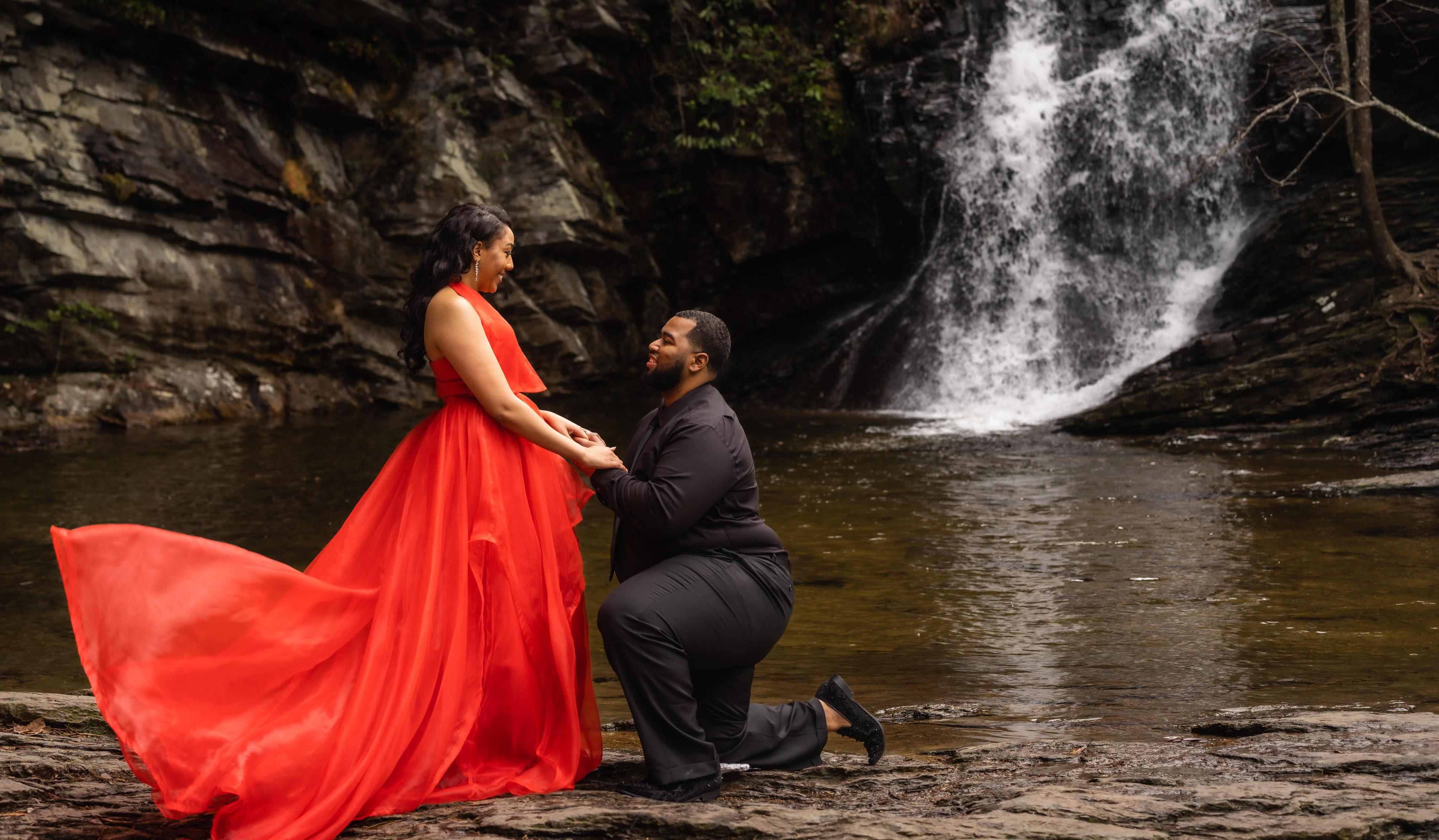 Hali Hayes and Christopher Johnson's Wedding Website