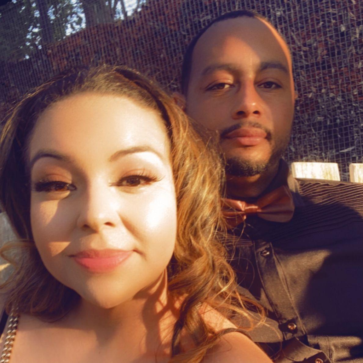 Alyssa Diaz and Isaac Gray's Wedding Website