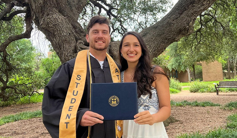 Lexie Bell and Luke Johnson's Wedding Website