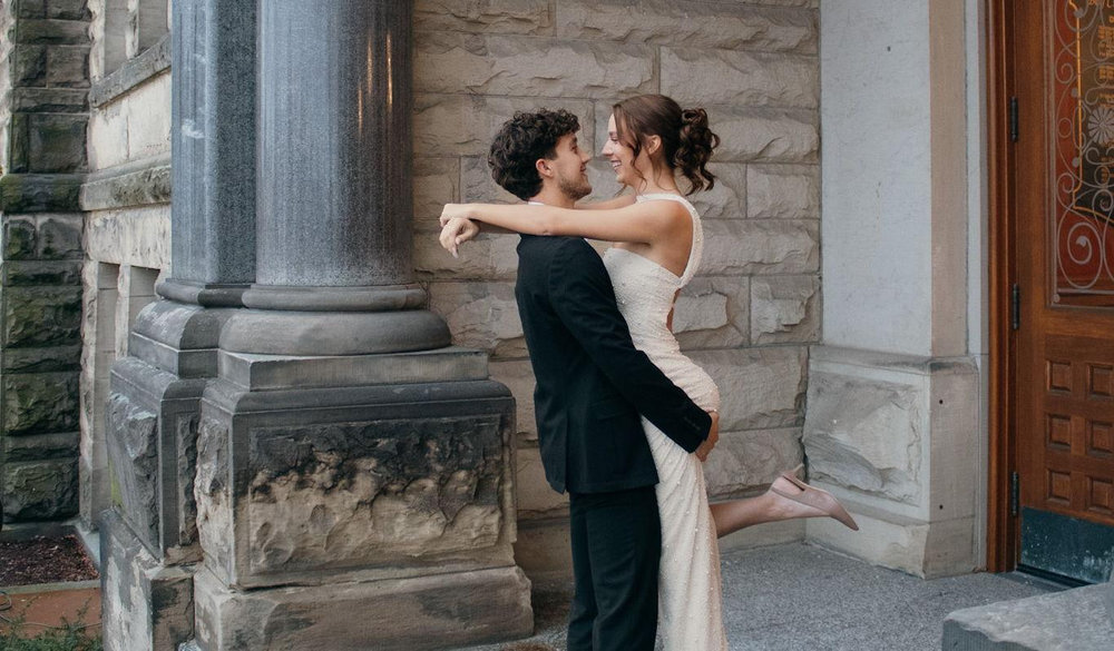 Emma Bernelis and Paul Jones' Wedding Website